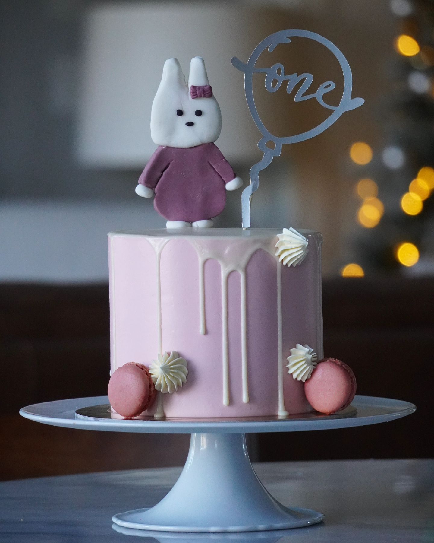 Adorable Charm: Hello Kitty Cake for Sweet Celebrations | Chestermere ...